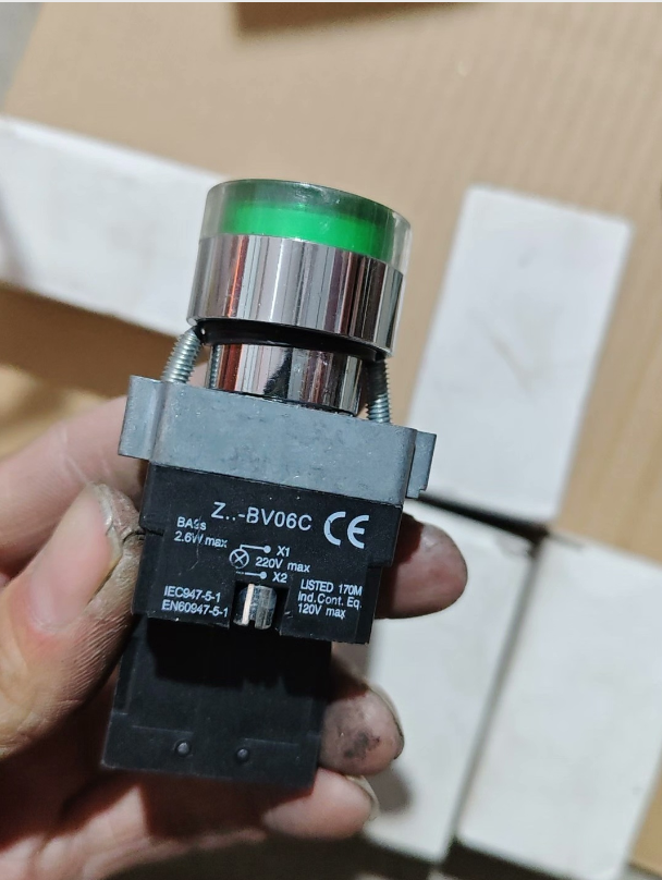 Schneider XB2-BW3361 Push Button Switch - Contactor,circuit breaker ...